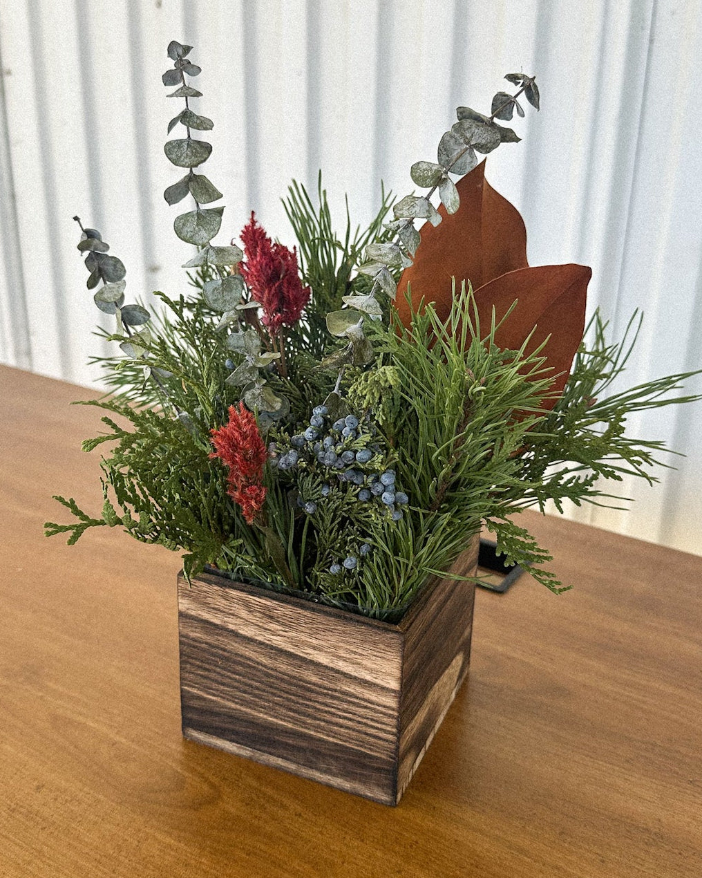 Classic Christmas Arrangement- Small – Sunday Meadow